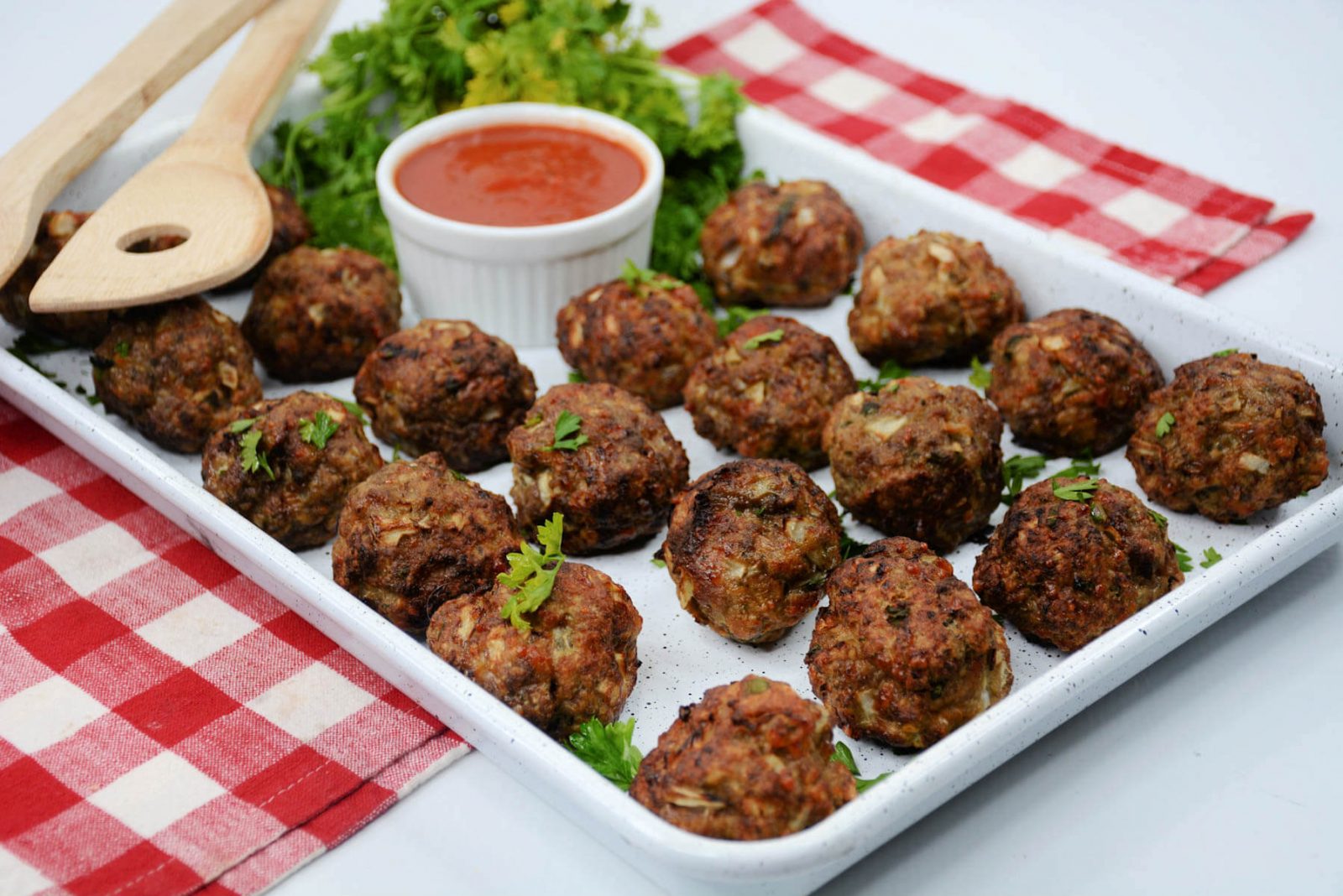 Easy Baked Meatballs - Life She Has